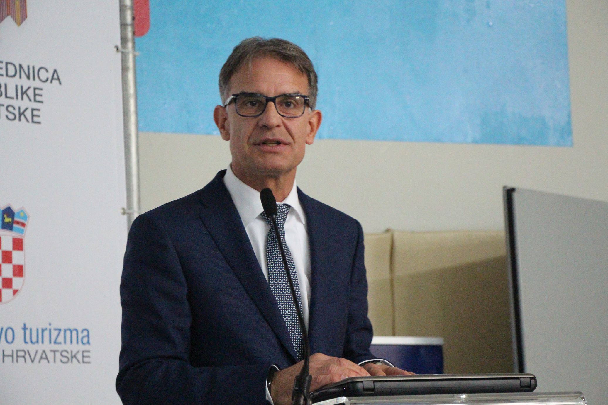 FOS i o parafiskalnim nametima, HRT-u - Cappelli: Obiteljski smještaj ...