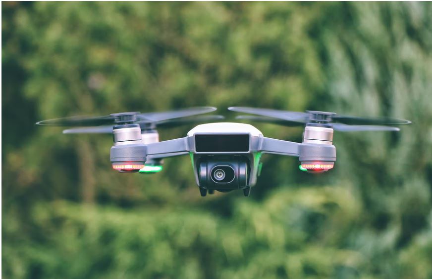 VIDEO Snimljen trenutak kad ptica u letu udara u dron - Hrvatska danas