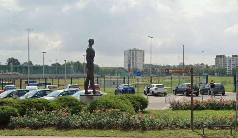 I ovoga Uskrsa su "jajca" na Pimpek placu plava, poznata zagrebačka ...